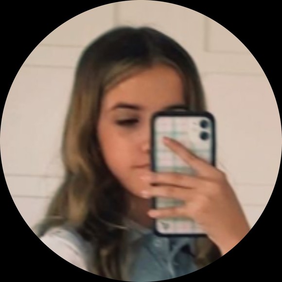 Audrey's Closet (@audrey_alvey) | Poshmark